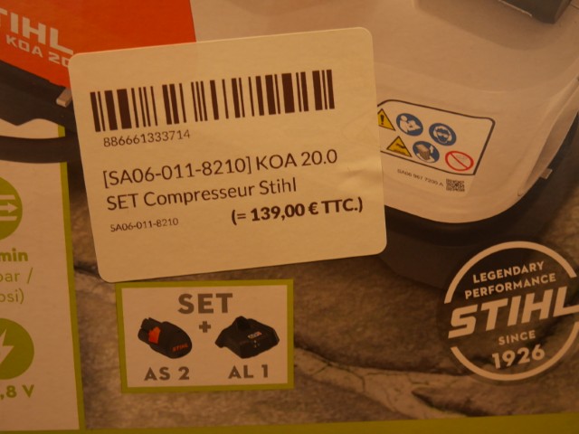 Lot 29 : Compresseur à air sur accu Stihl KOA20 + batterie + chargeur